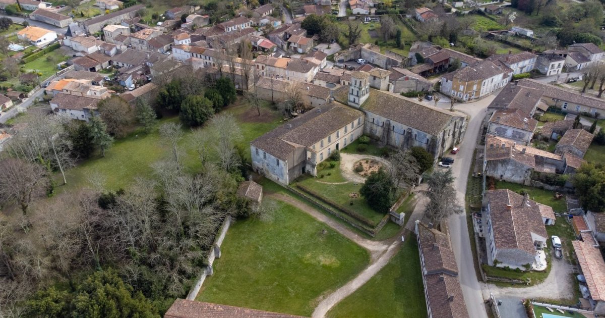 Base de données Habitat Participatif et Oasis : Neotopos